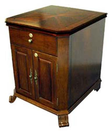 Quality Importers Montegue End Table Humidor - 1,500 Cigars ...